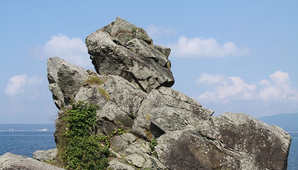 Jimmen Rock｜What to See & Do｜Enjoy Niigata